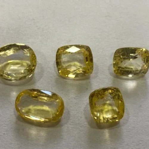 Yellow Sapphire/Pukhraj (Ceylonese) - Best 1 Quality | Effective Gems